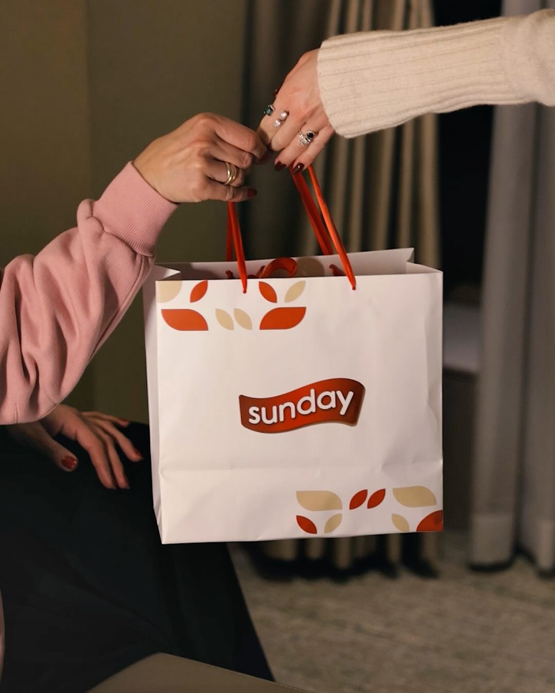 Sunday - Studio Base